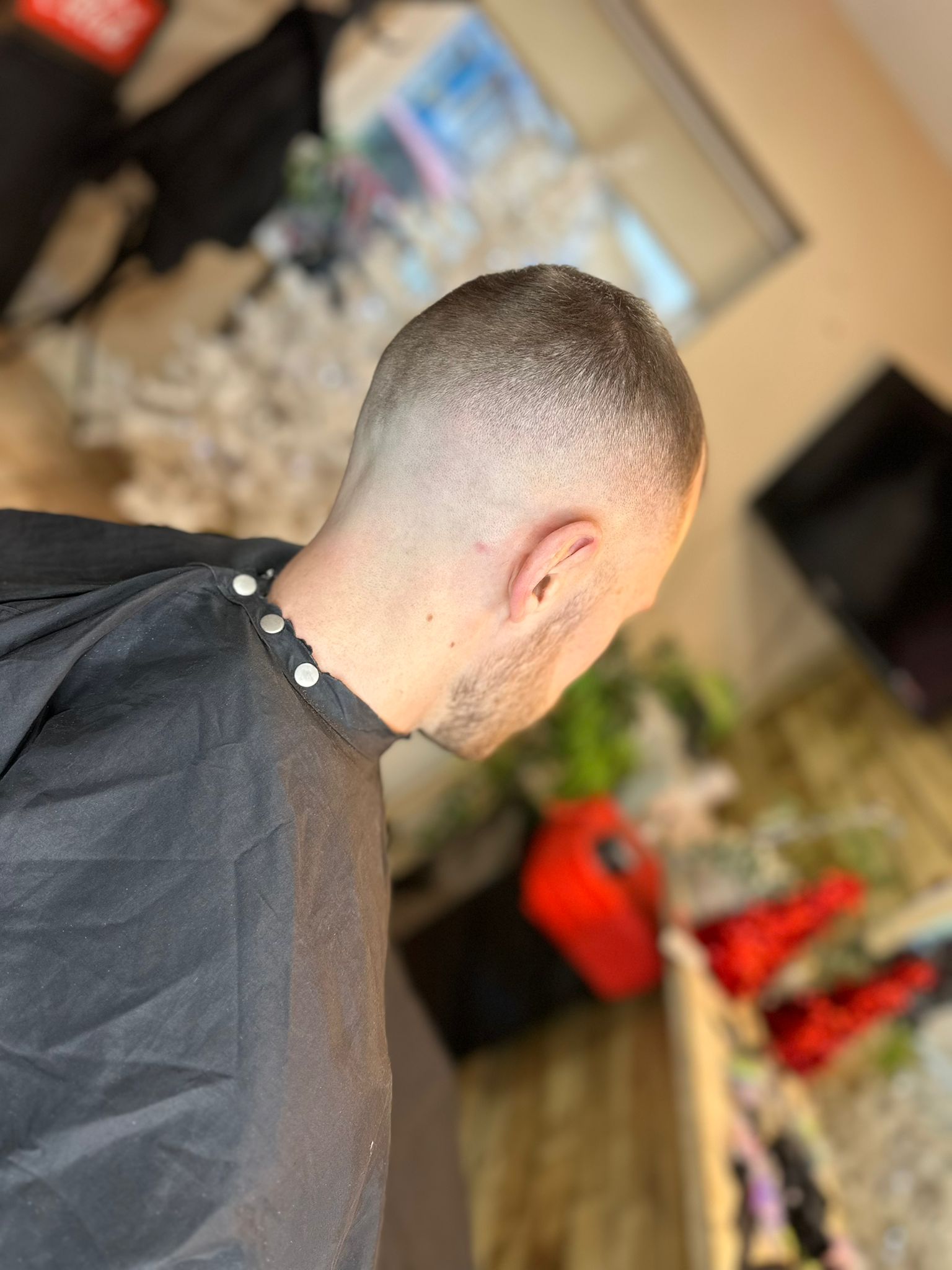 Dee’s Barbers - Dee's Barbers